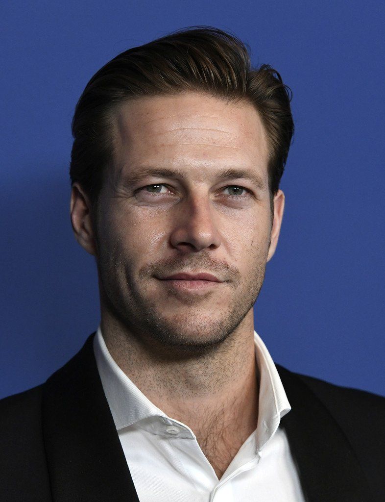 Australian actor - Luke Bracey | Scrolller