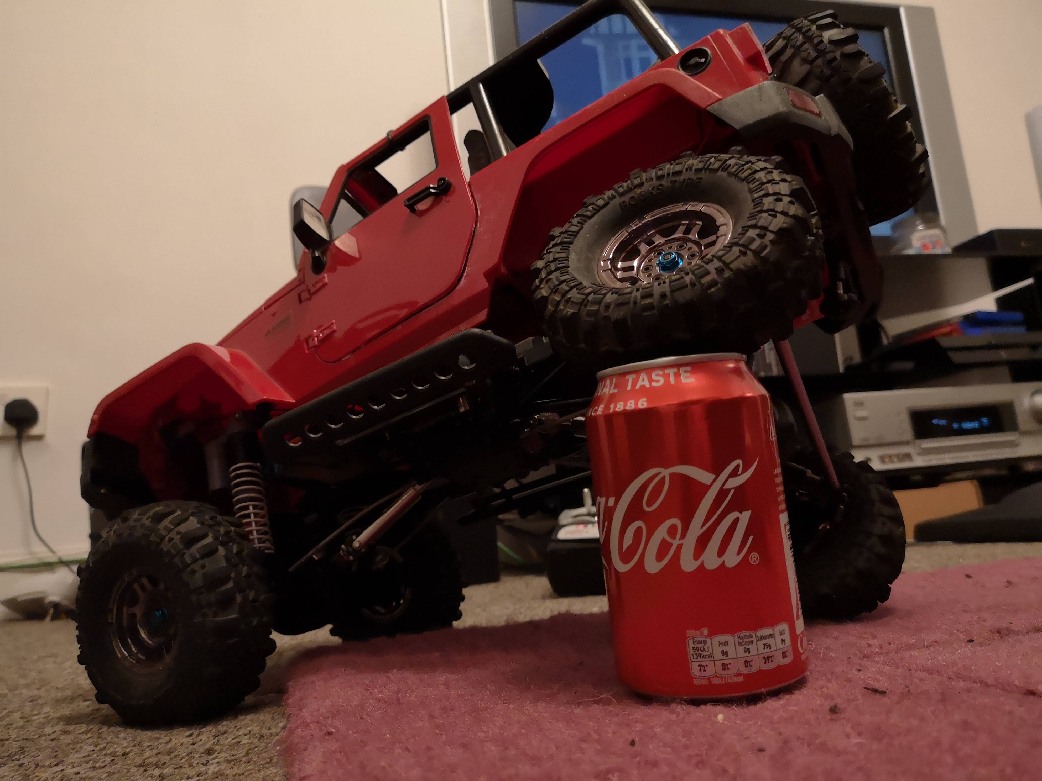 Axial SX10 flex | Scrolller