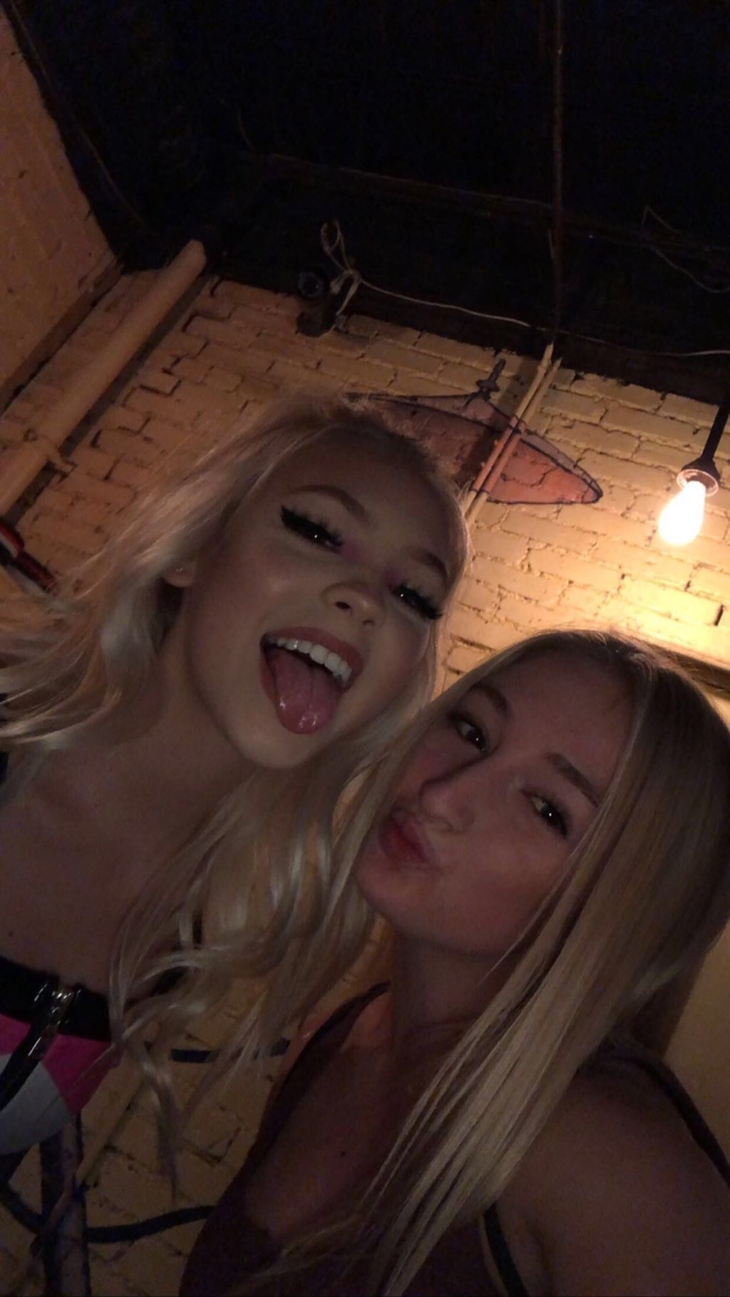 Backstage | Scrolller