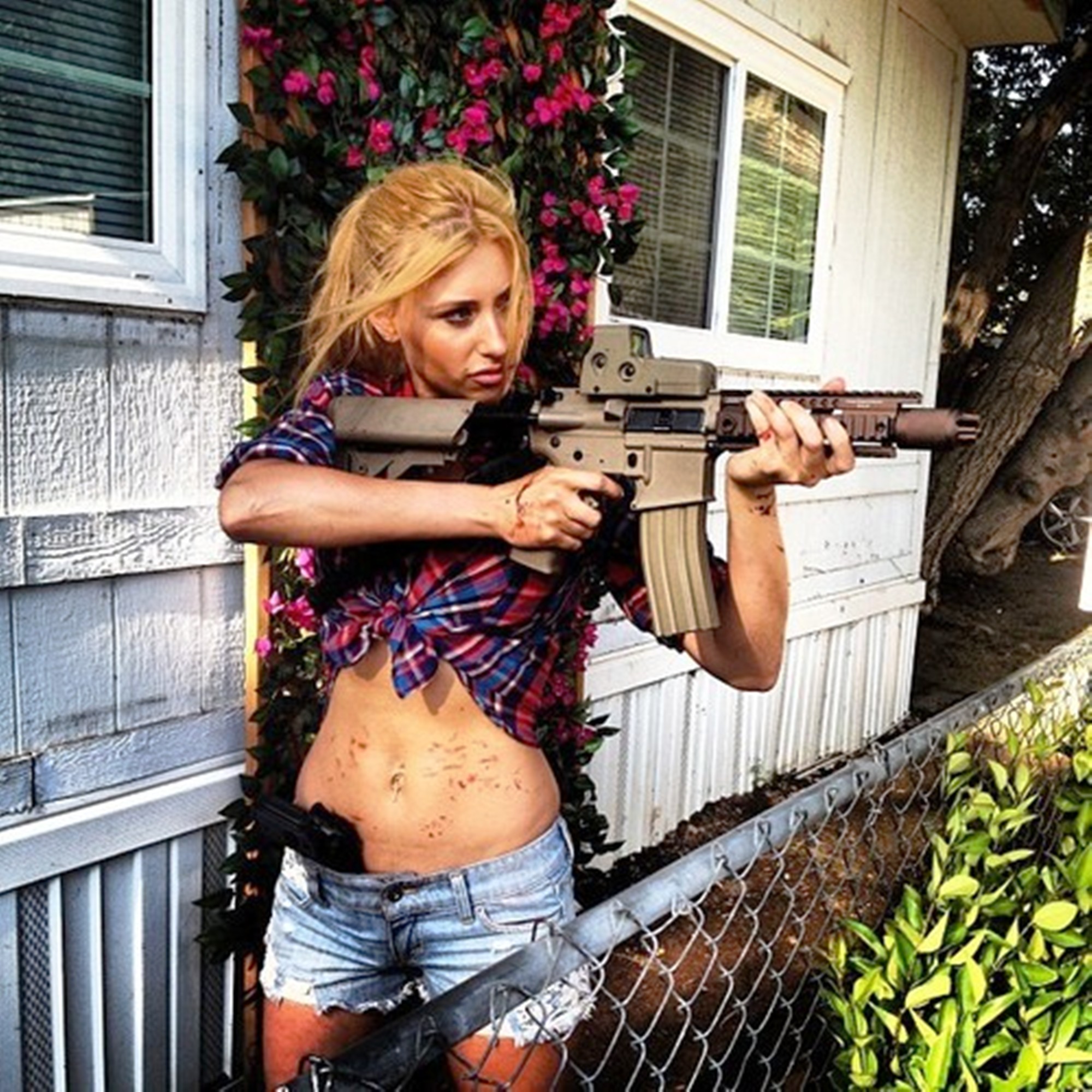 Bang bang | Scrolller