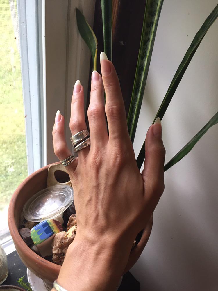 Bare natural nails (^•^) | Scrolller