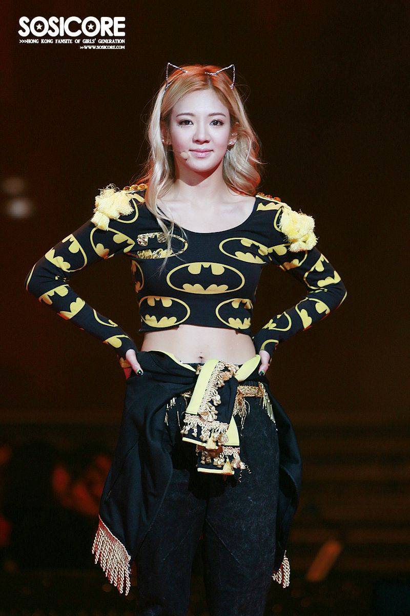 Bat Girl | Scrolller