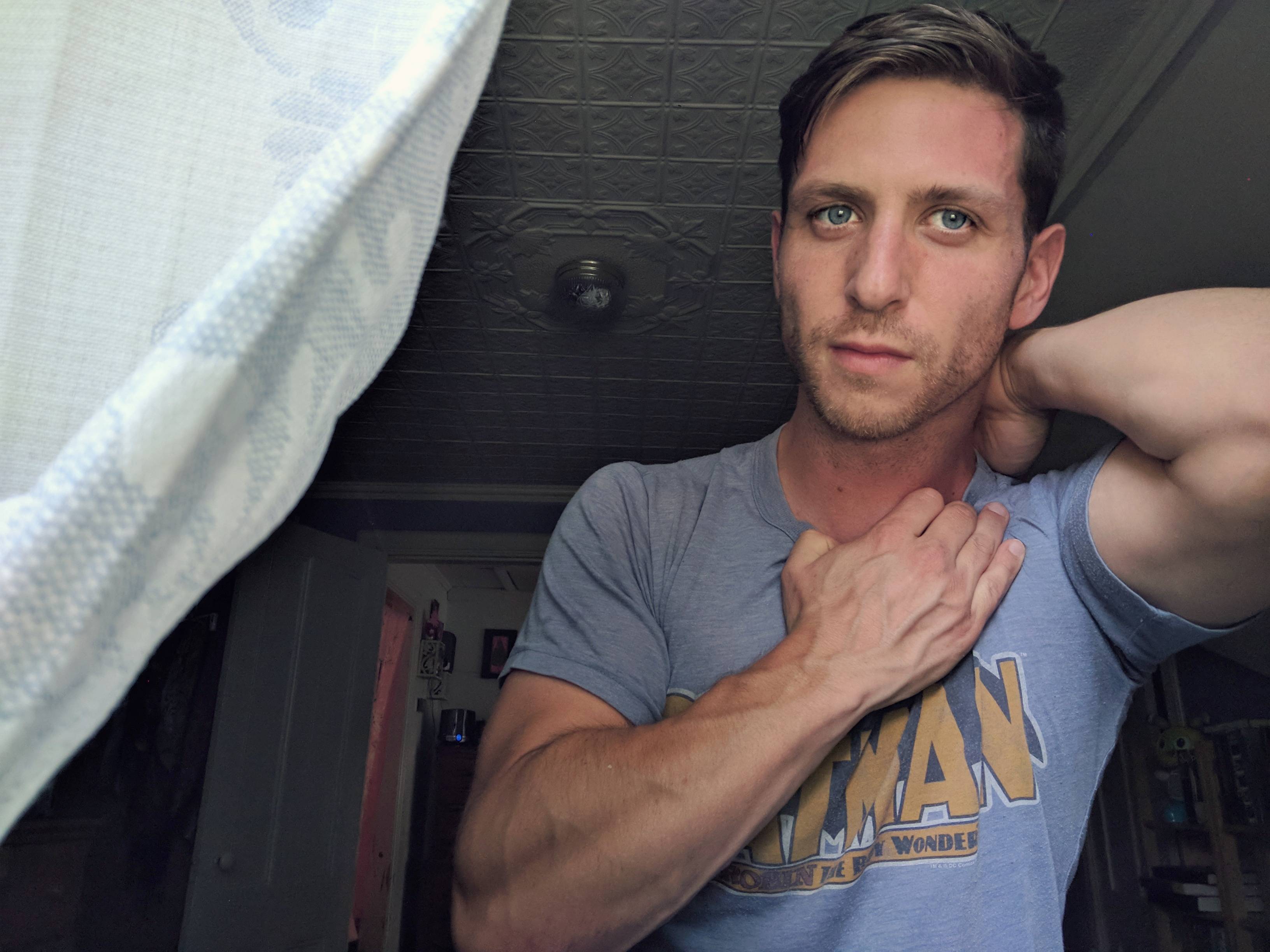 Bat[m]an | Scrolller