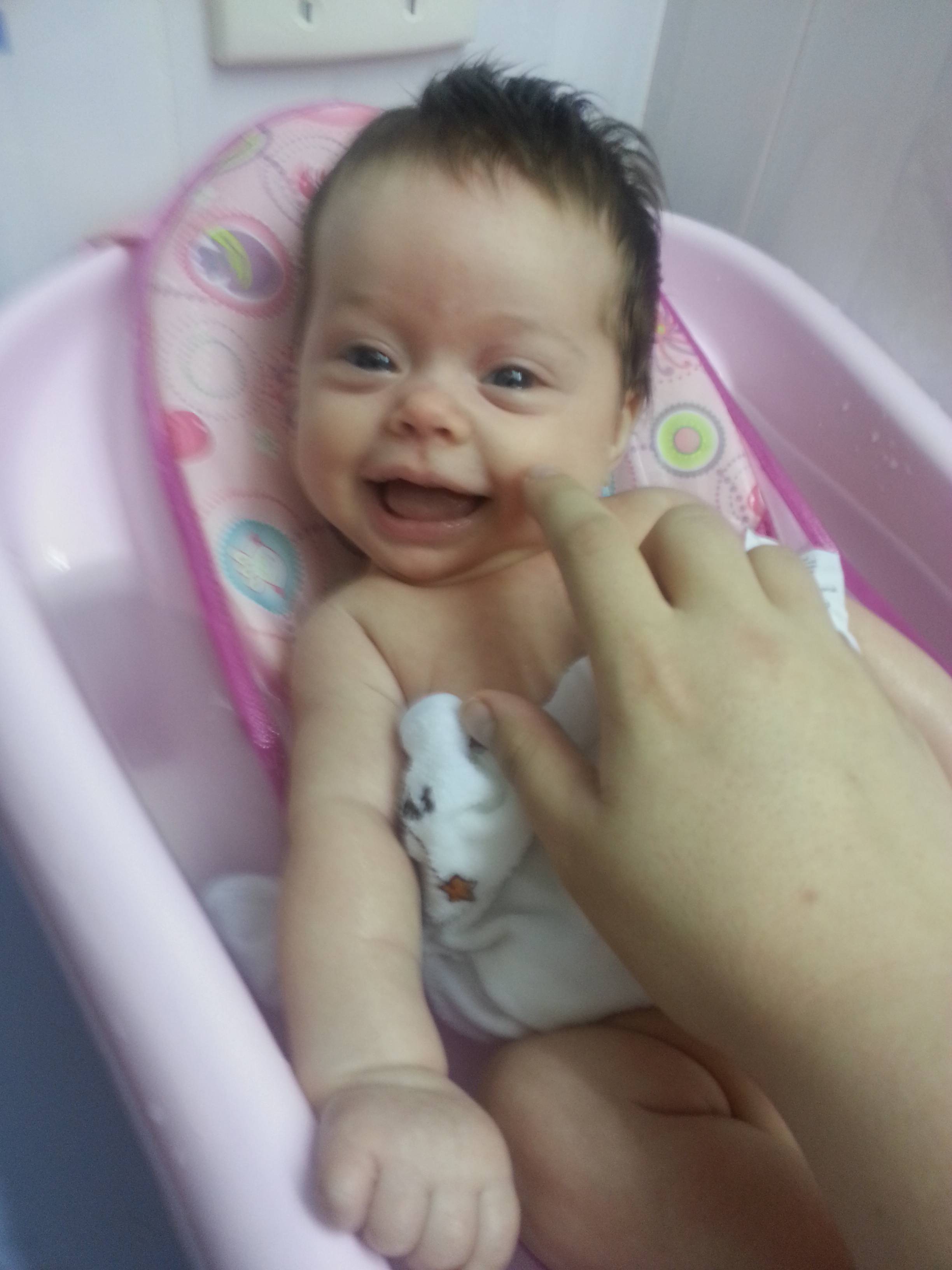 Bathtime after an epic poo explosion. Someone's please with herself. | Scrolller