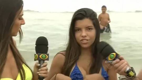 Beach Interview | Scrolller