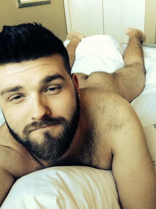 Bearded smirk and a fuzzy butt | Scrolller