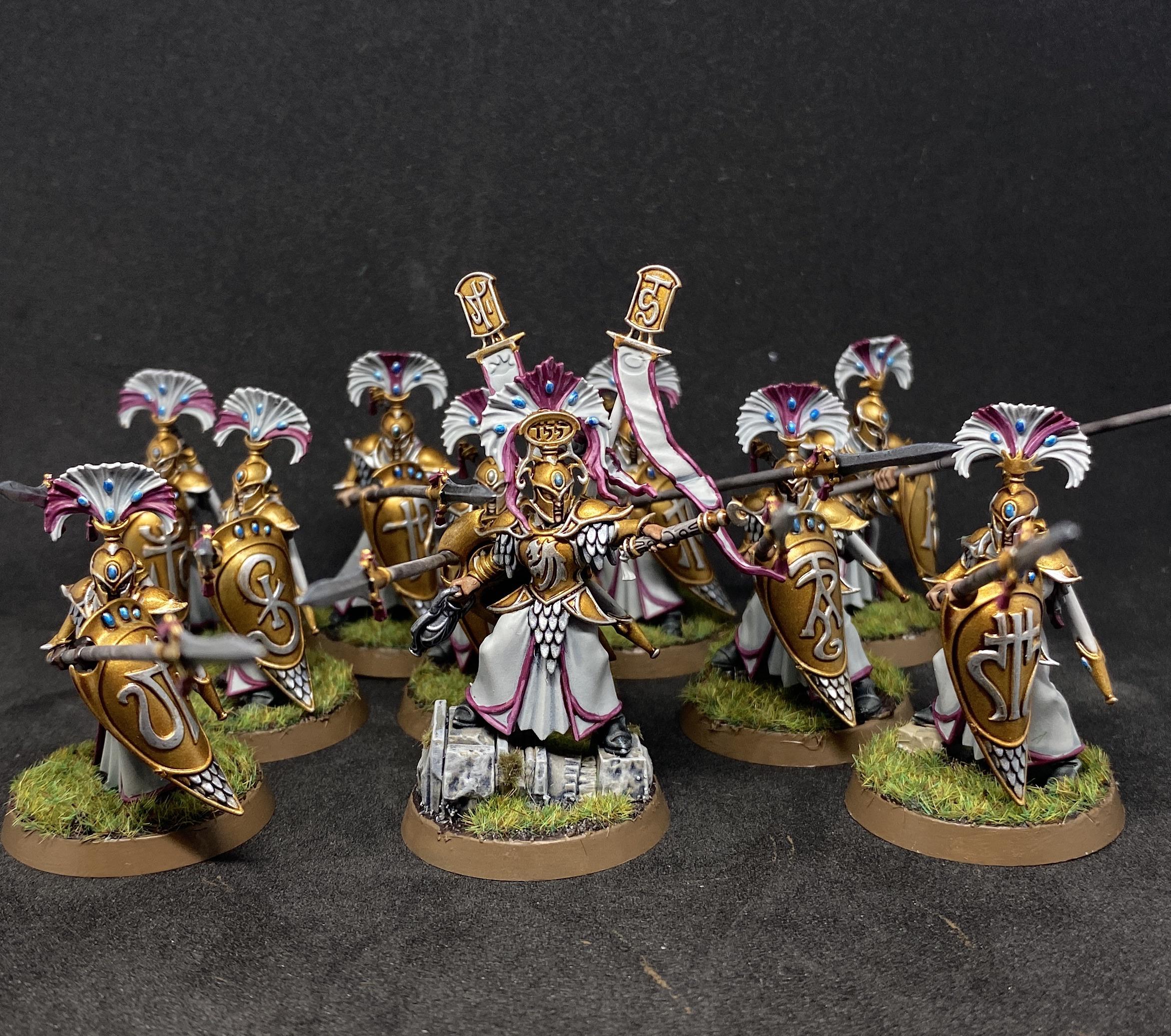 My first completed Lumineth unit, the spear dudes (I’m awful with names!) | Scrolller