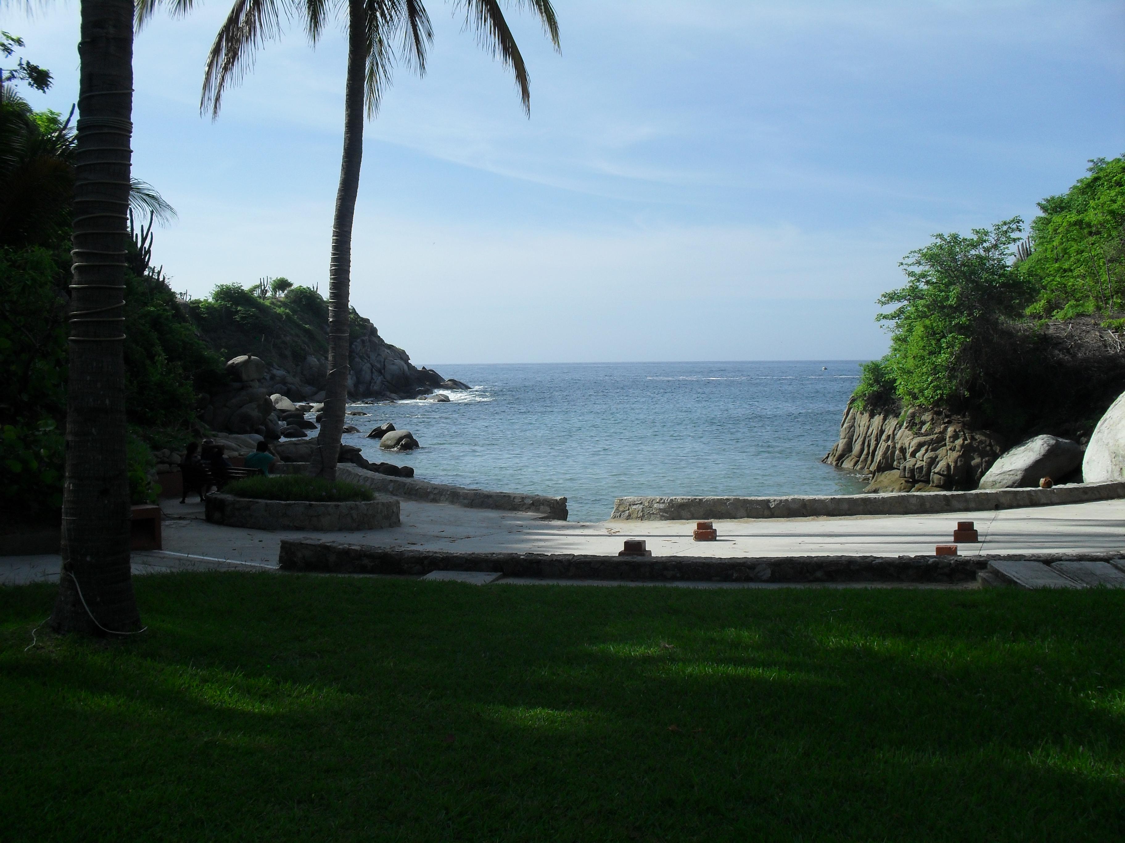 Beautiful bay in Puerto Vallarta, Mexico [OC] [3648 x 2736] | Scrolller