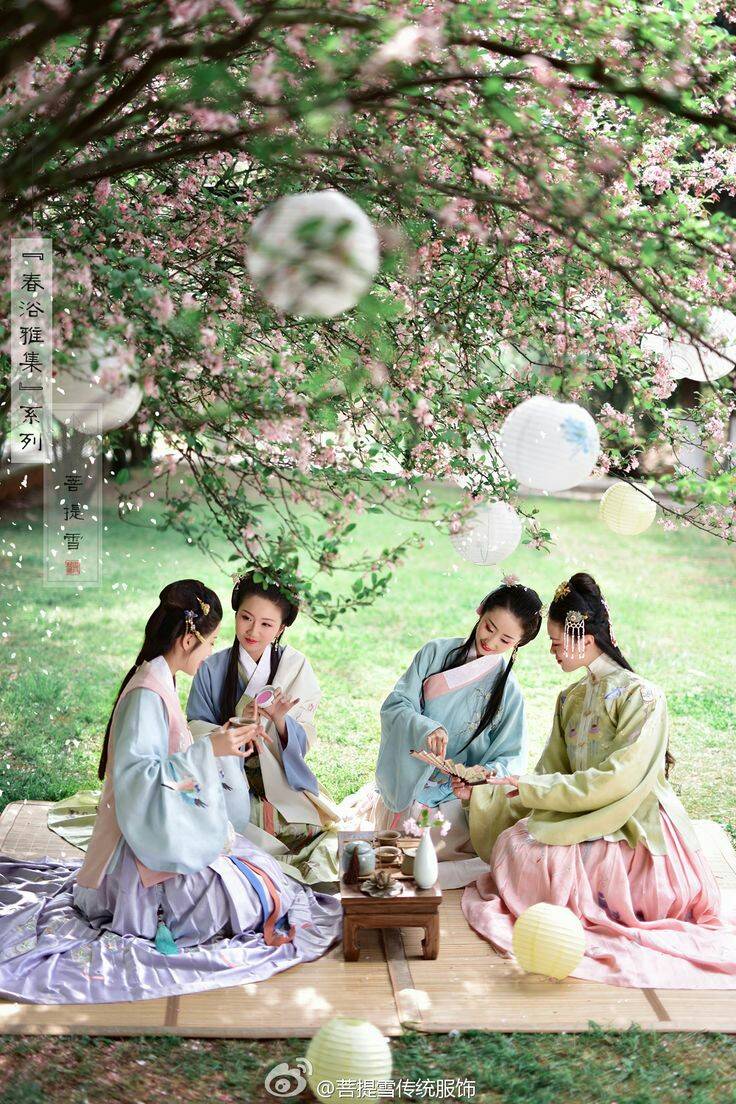 Beautiful picture under the flowering tree. | Scrolller