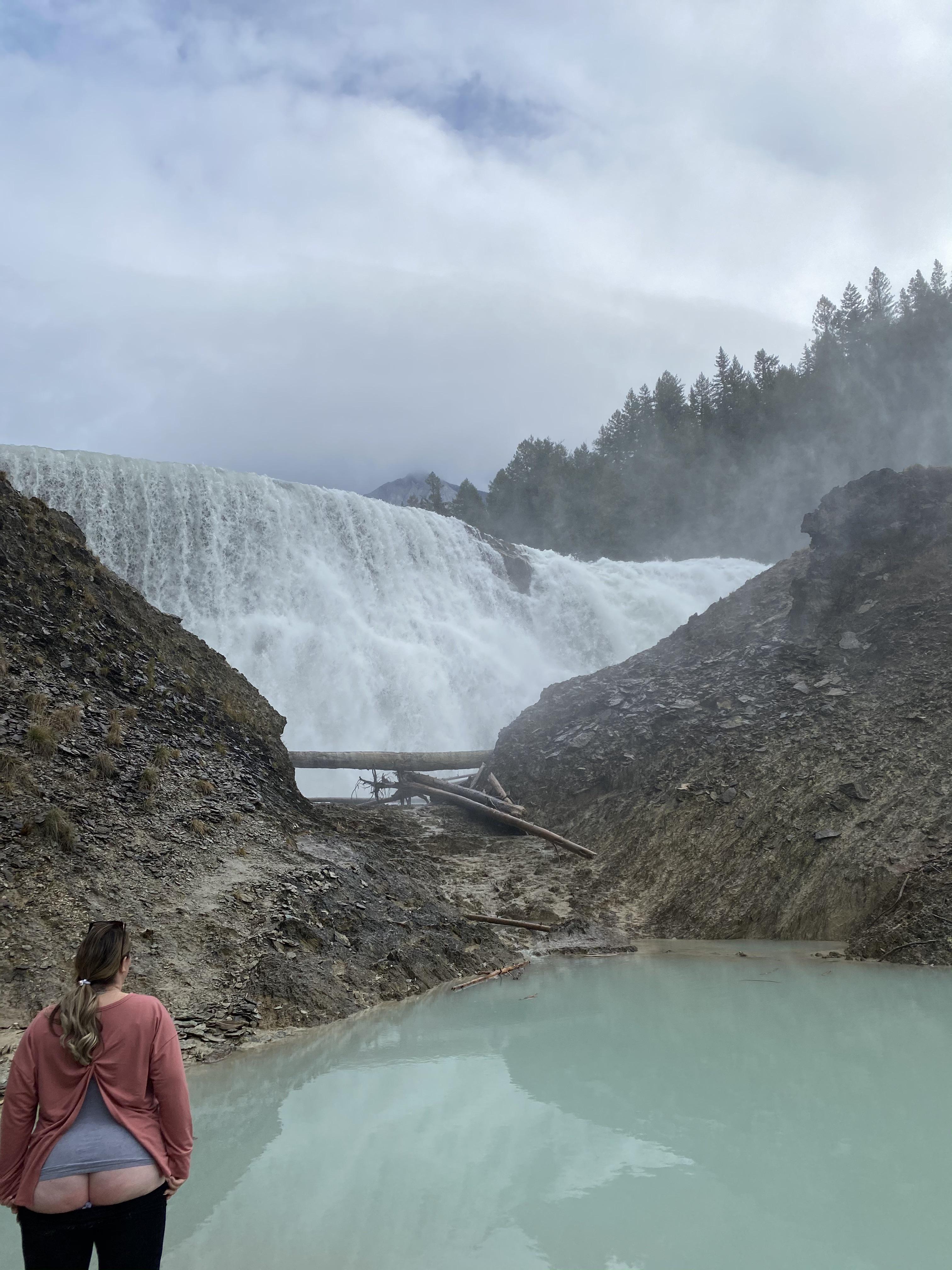 Beauty waterfall | Scrolller