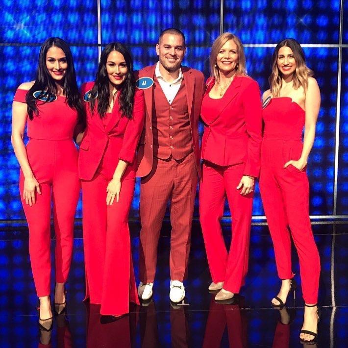 Bella Fam on Family Feud | Scrolller