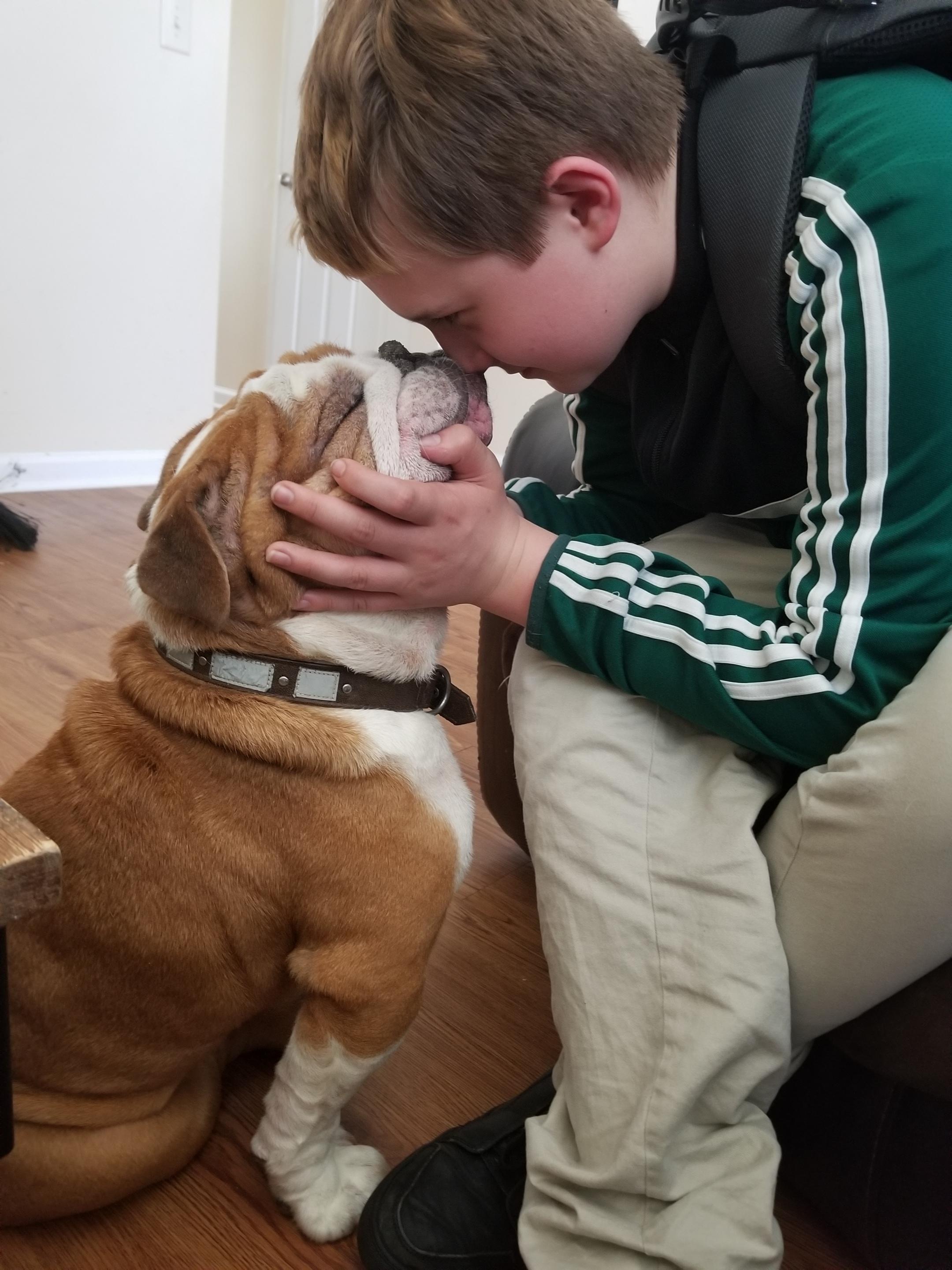 Best friends | Scrolller