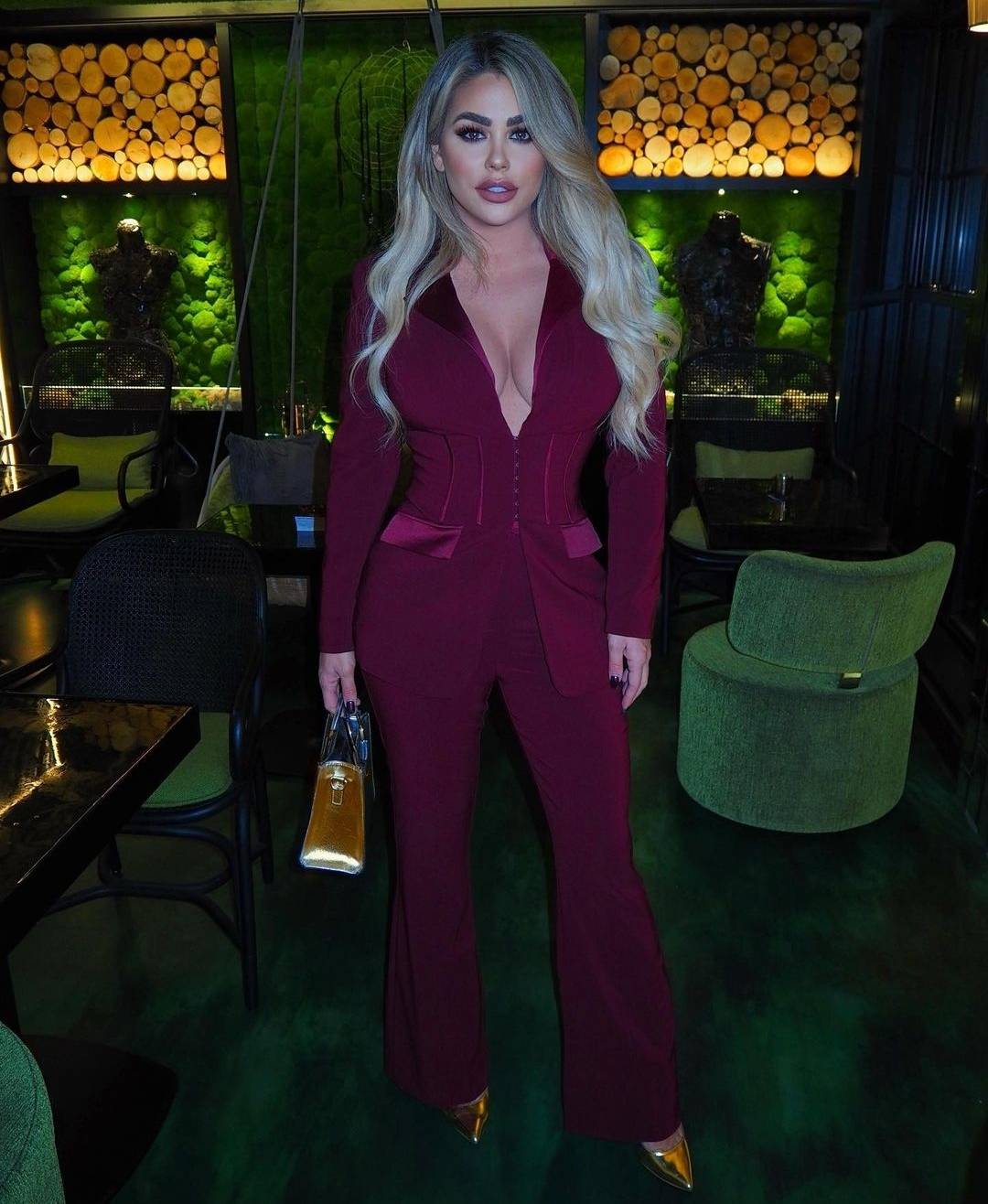 Bianca Gascoigne | Scrolller