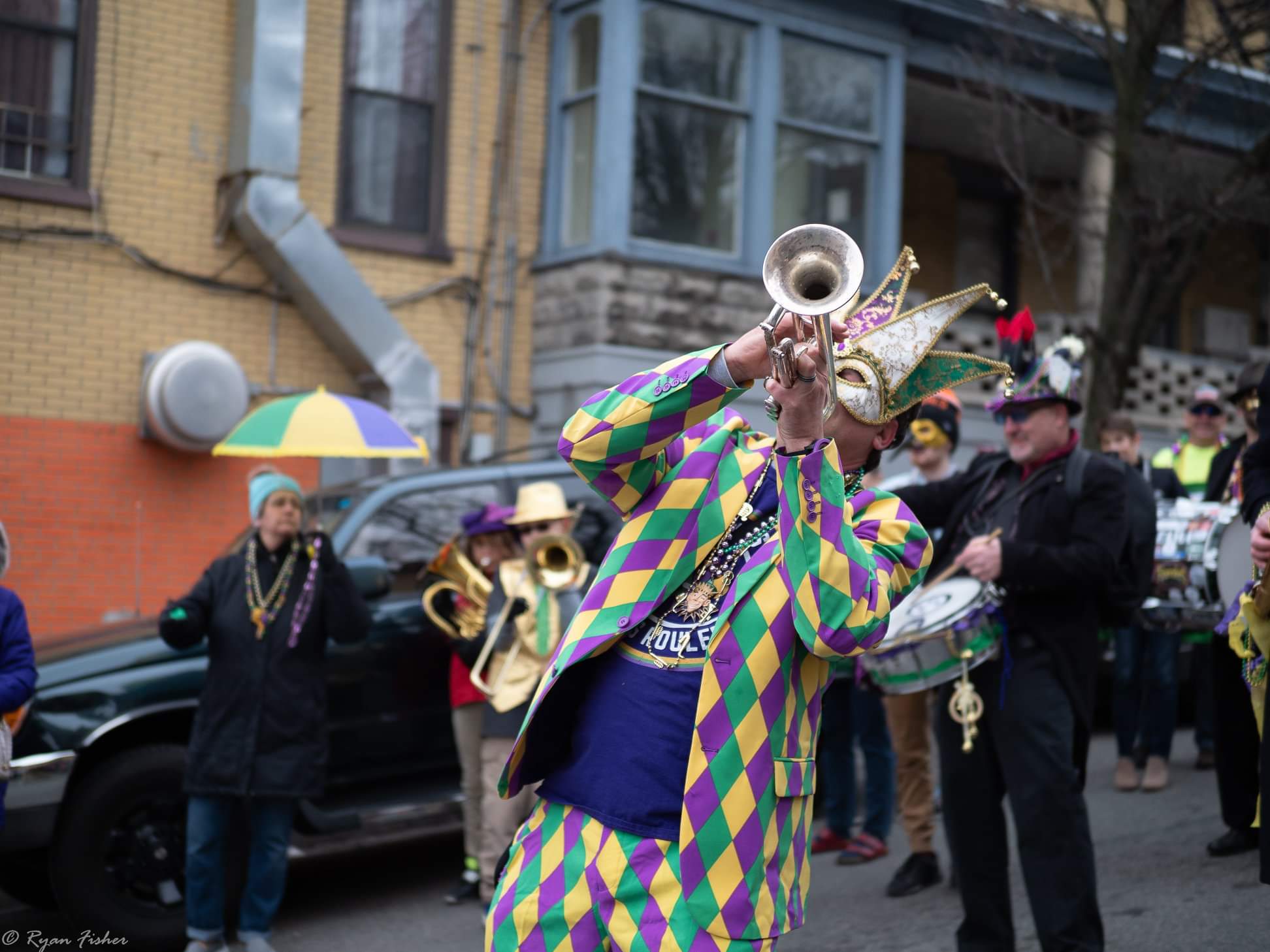 Big Easy Easton Brass | Scrolller