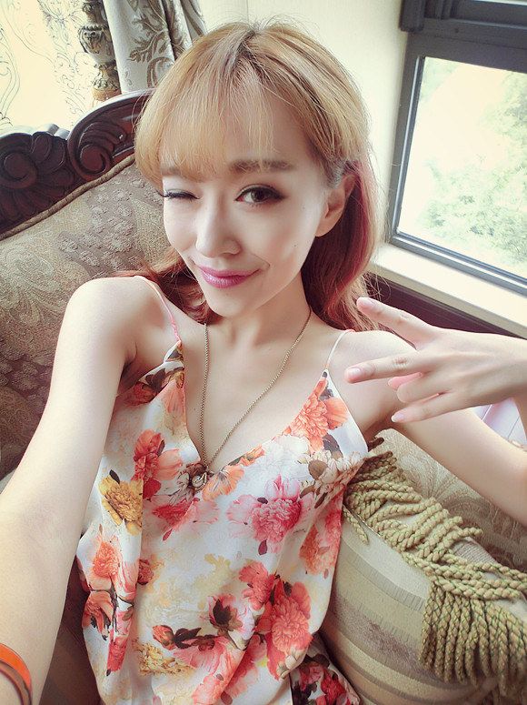 Big smile (x-post from r/RealChinaGirls) | Scrolller