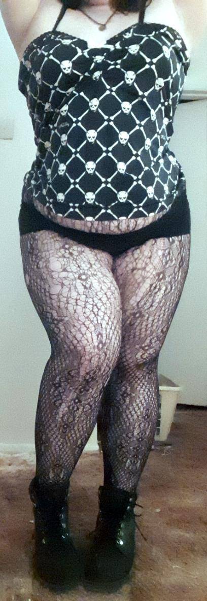 Big Tiddy/Booty/Belly Goth Gf Here 🖤👻💀🖤 [OC] [IMAGE] | Scrolller