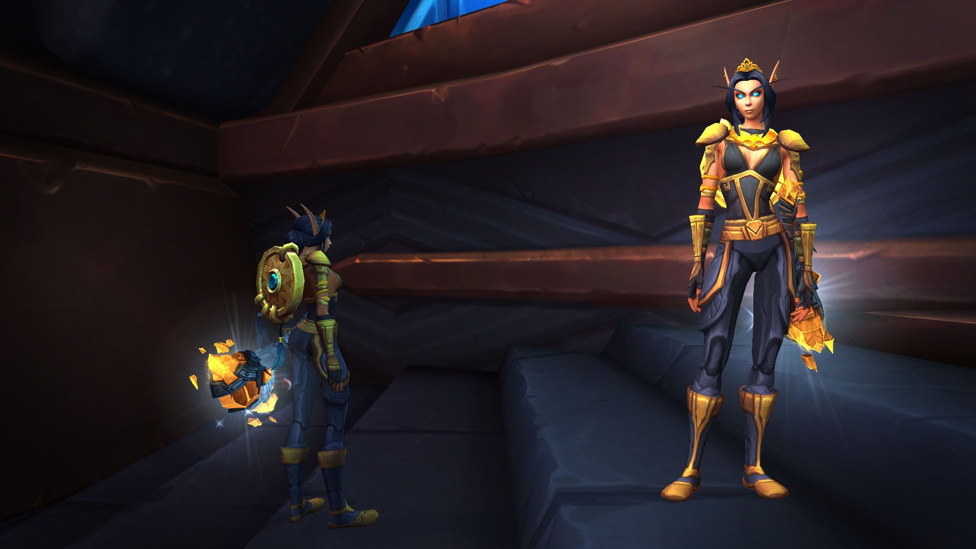 Black and gold | Scrolller