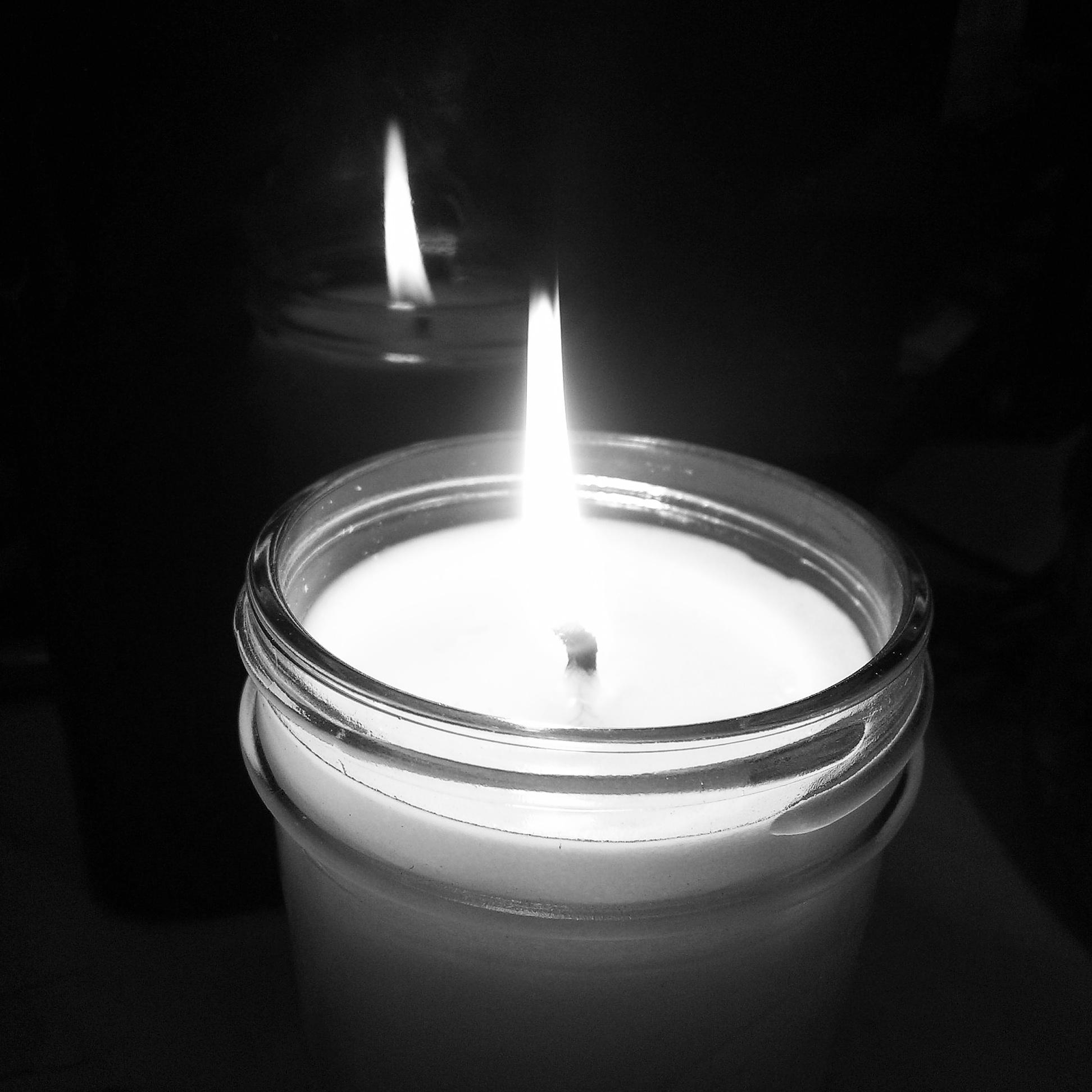 Black and white candlelight | Scrolller