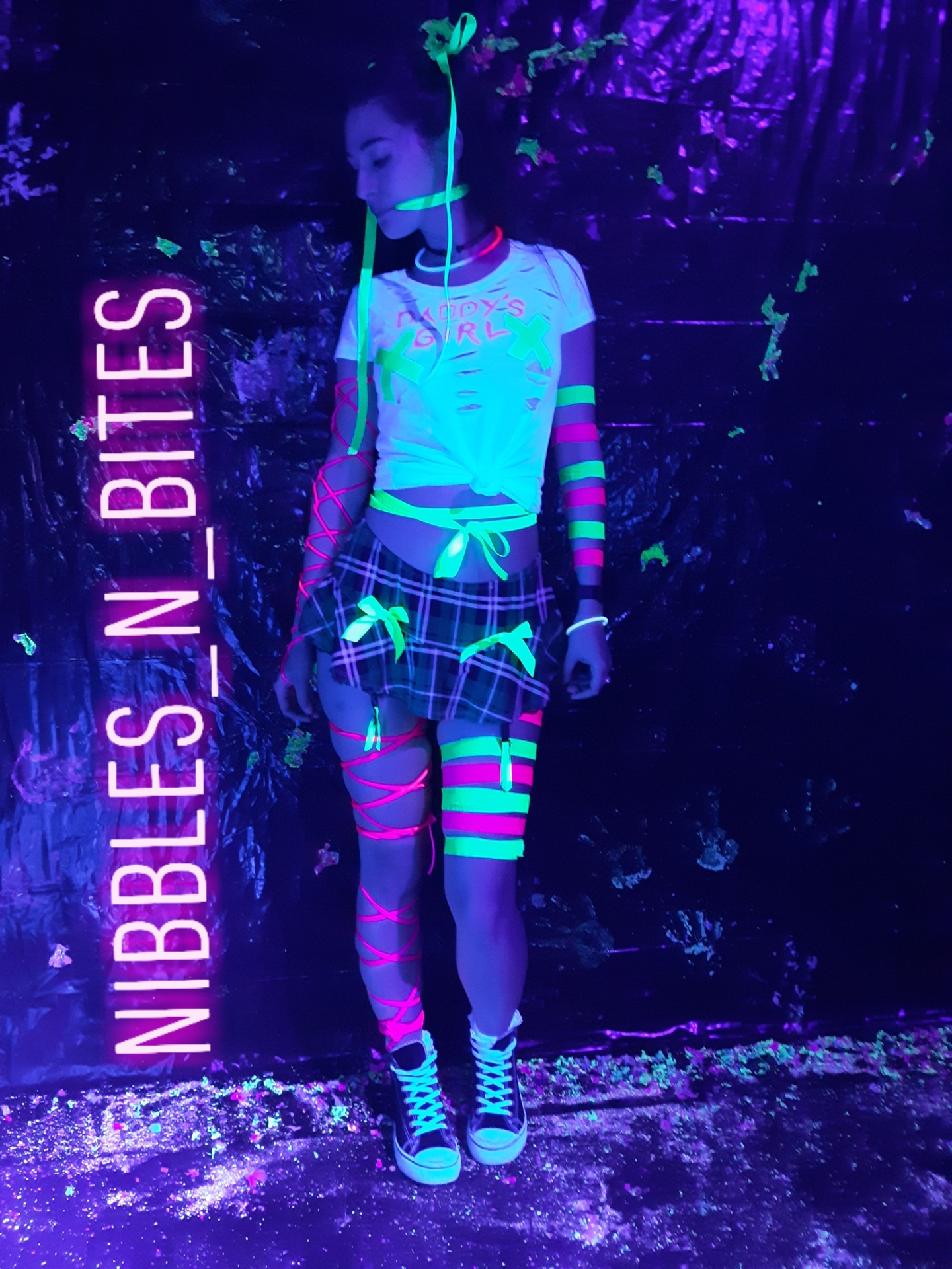 Black light play night with Daddy | Scrolller