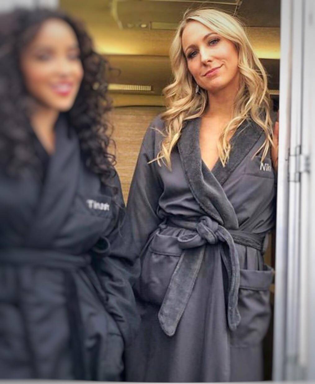 Black robe | Scrolller