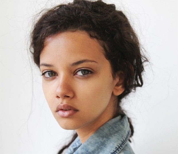 Black / White | Scrolller