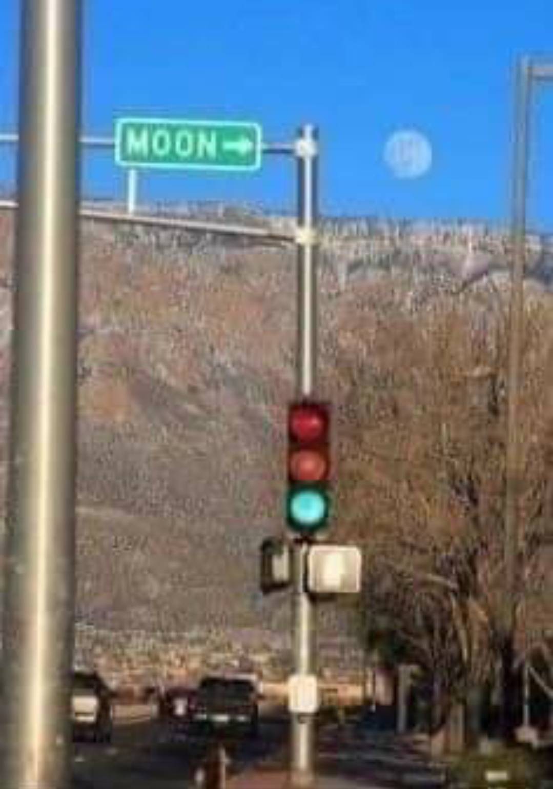 Blessed Moon Scrolller