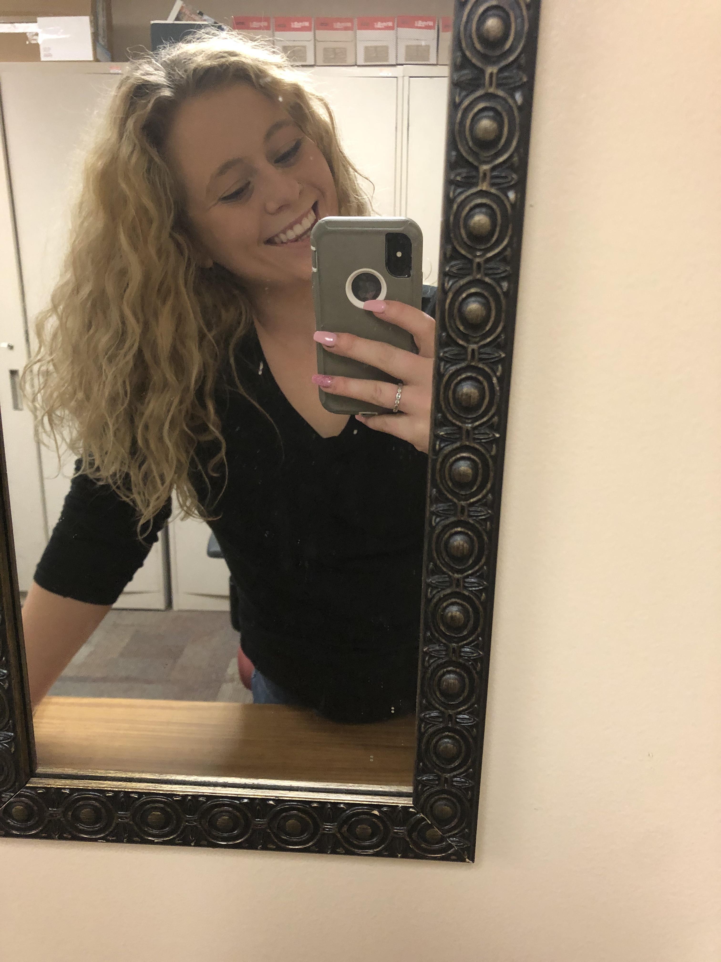 Blonde but make it curly | Scrolller