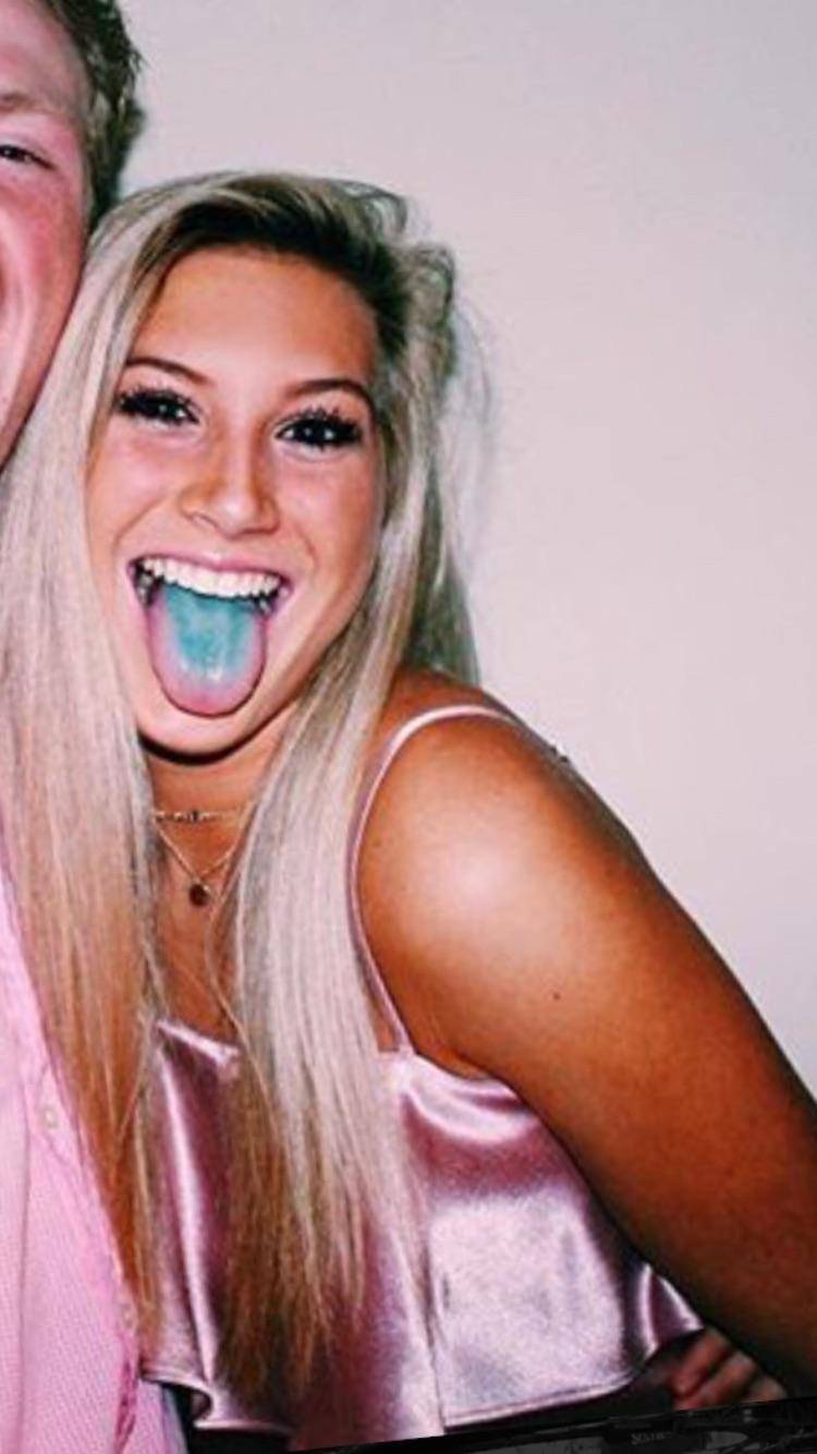 Blue tongue | Scrolller