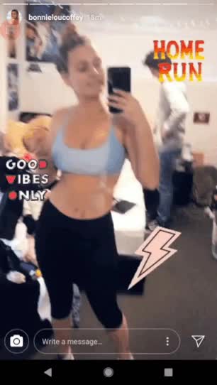 Bonnie blonde | Scrolller