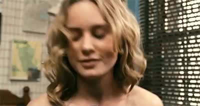 Brie Larson Butt Cheeks | Scrolller