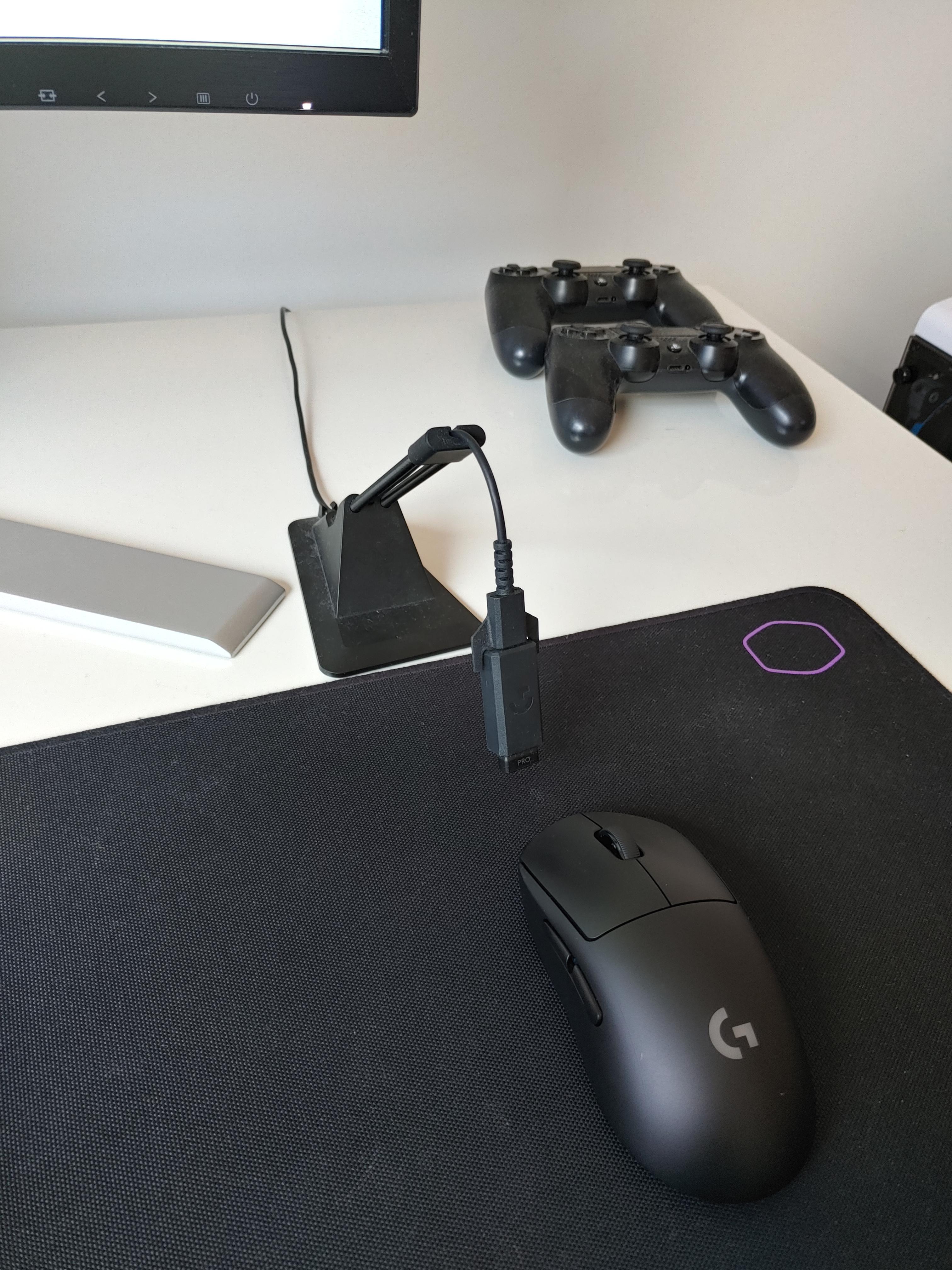Brought a mouse bungee just before I got a G-pro wireless and it seemed silly to waste it ...