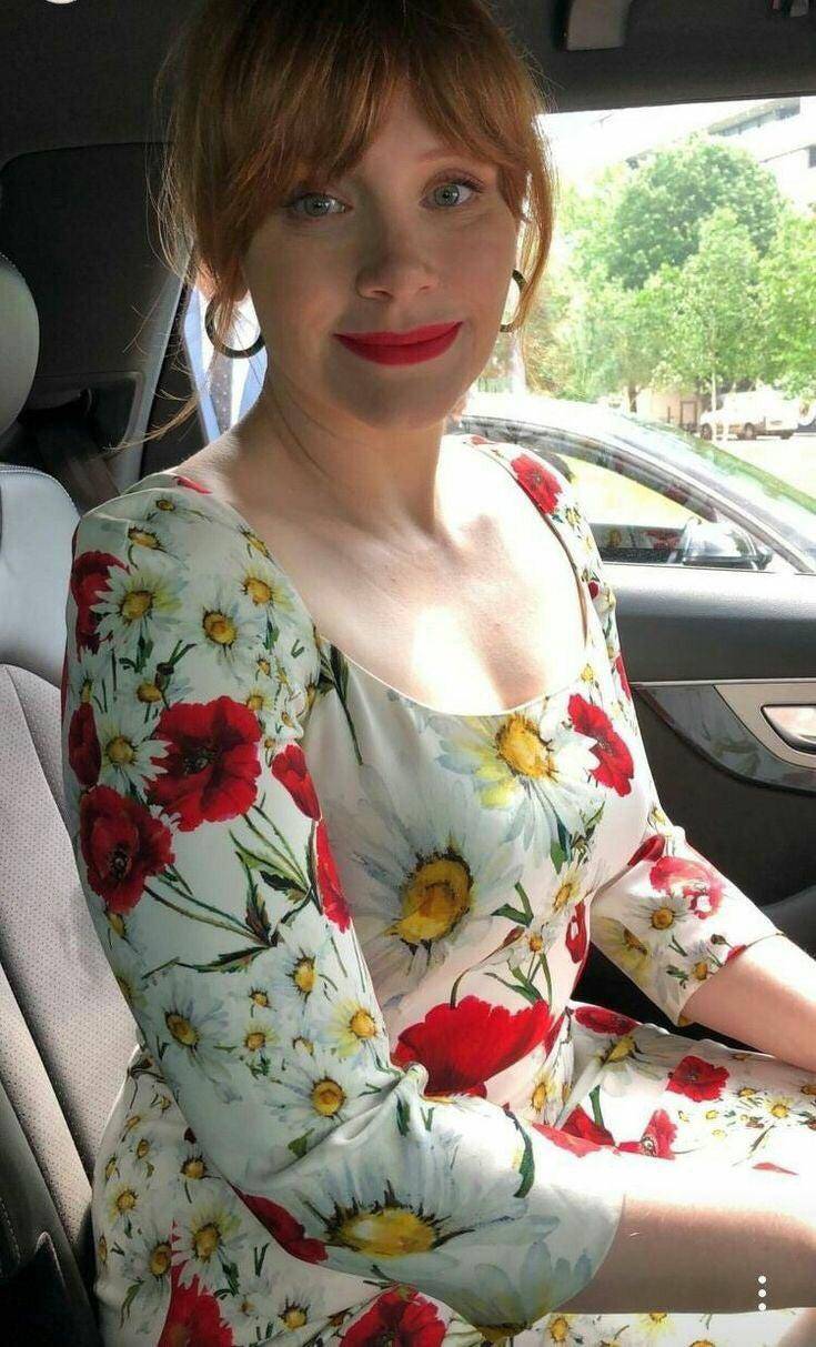 Bryce Dallas Howard is one hot milf | Scrolller