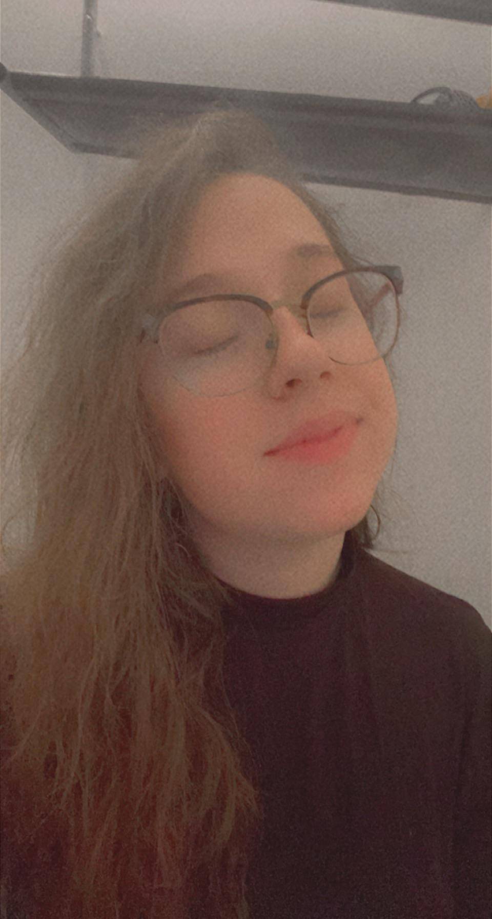 Bun says hi | Scrolller