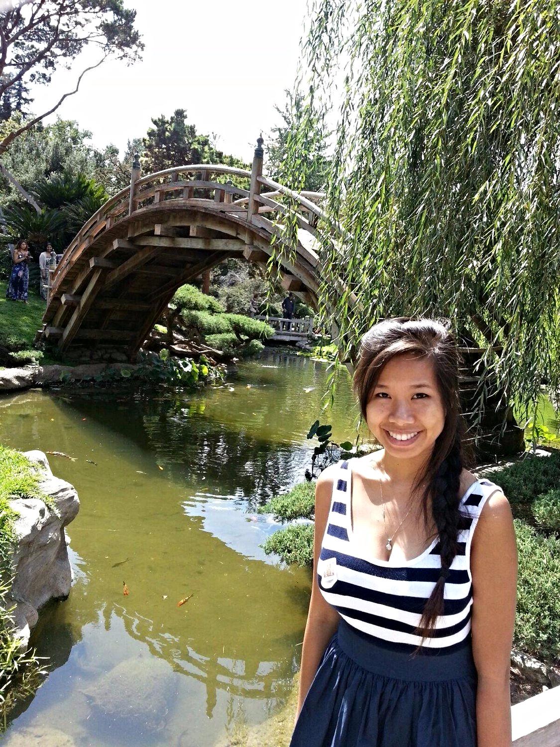 Busty Asian | Scrolller