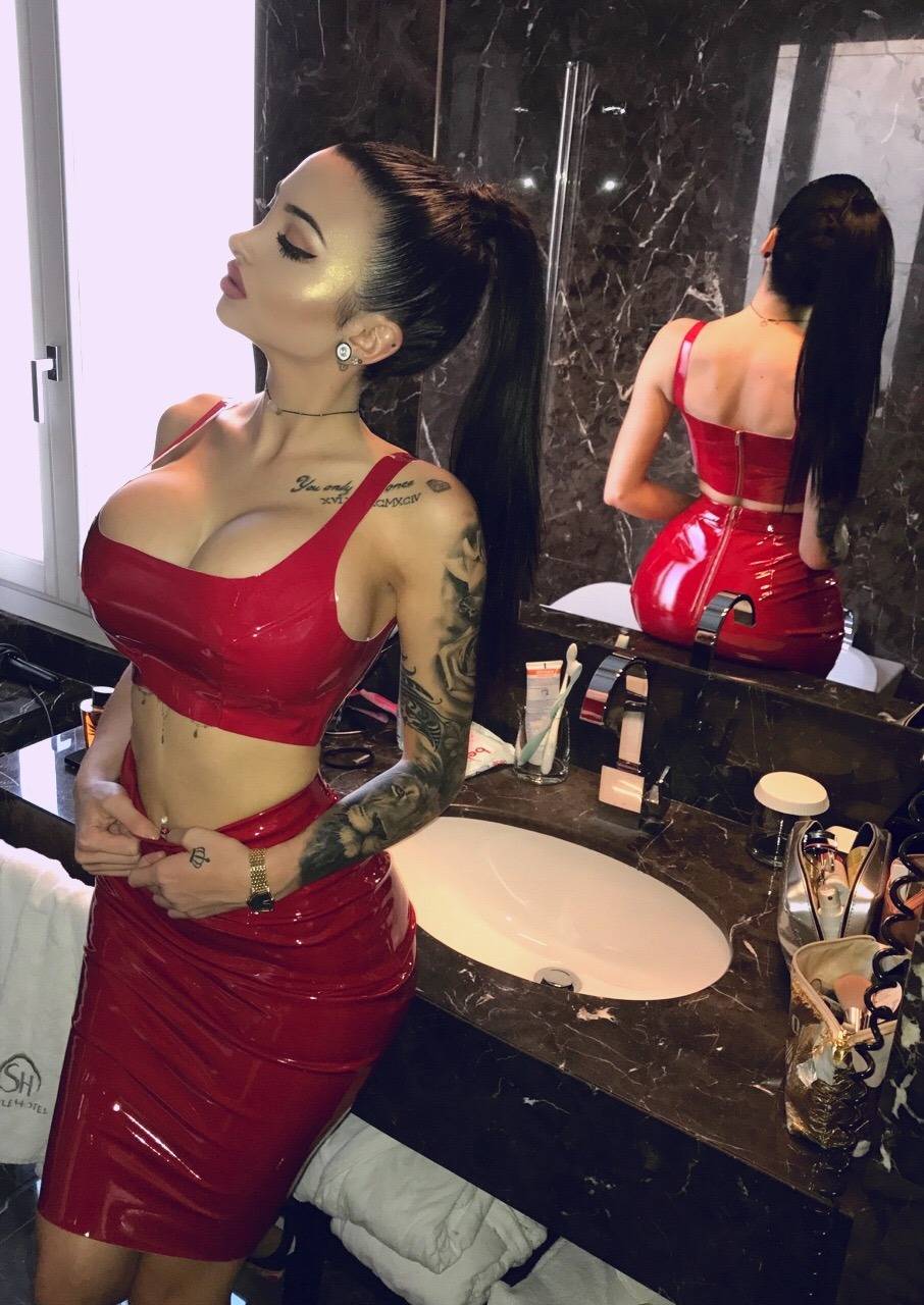 Céline Centino | Scrolller