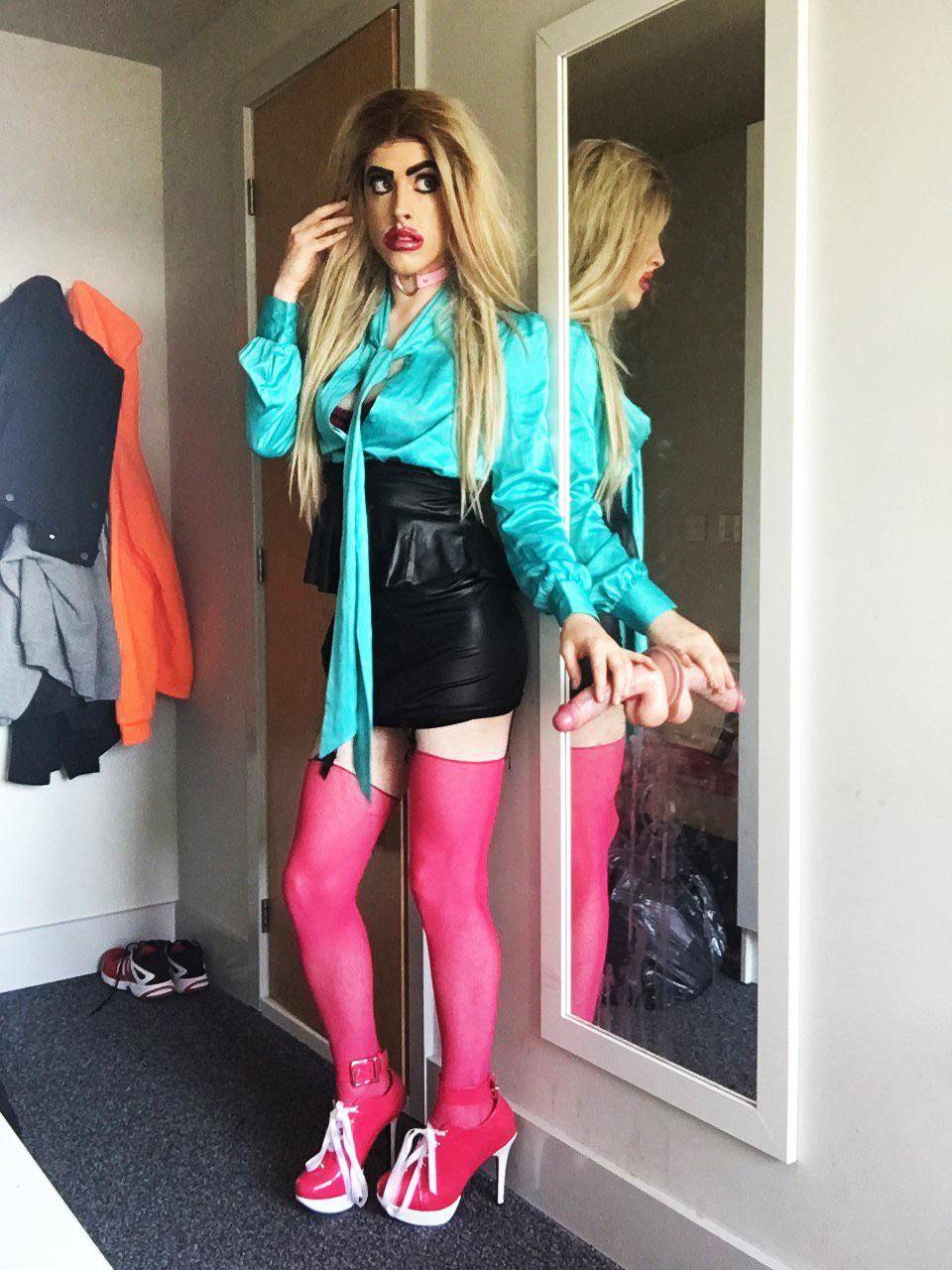 Call me a dumb chav whore. | Scrolller