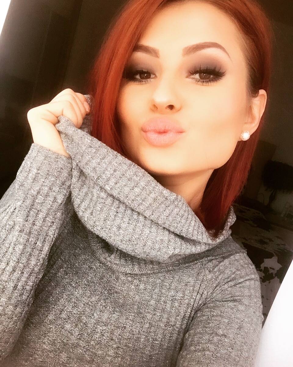 [cam] Available now :) x | Scrolller