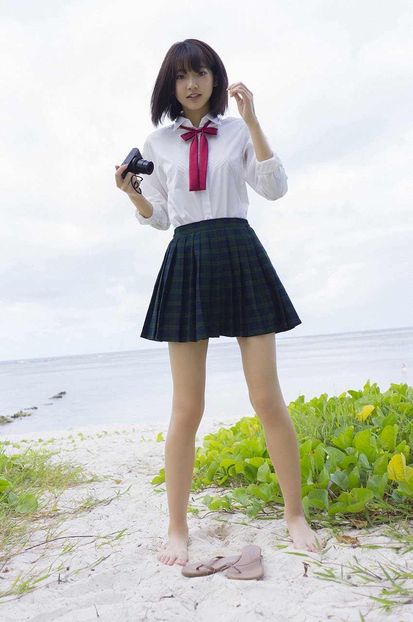 Camera Girl Scrolller