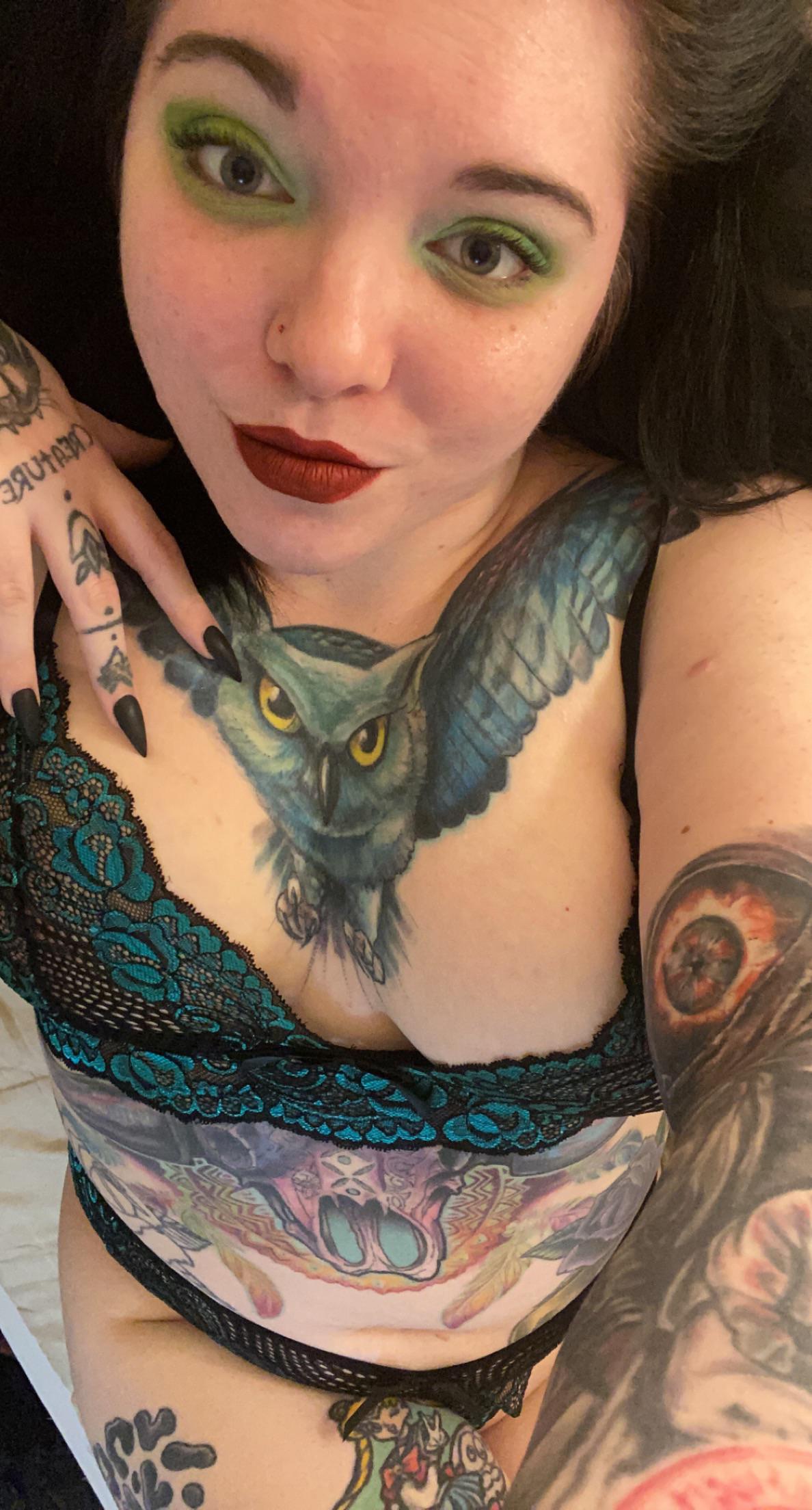 Can you guess my favorite color? | Scrolller