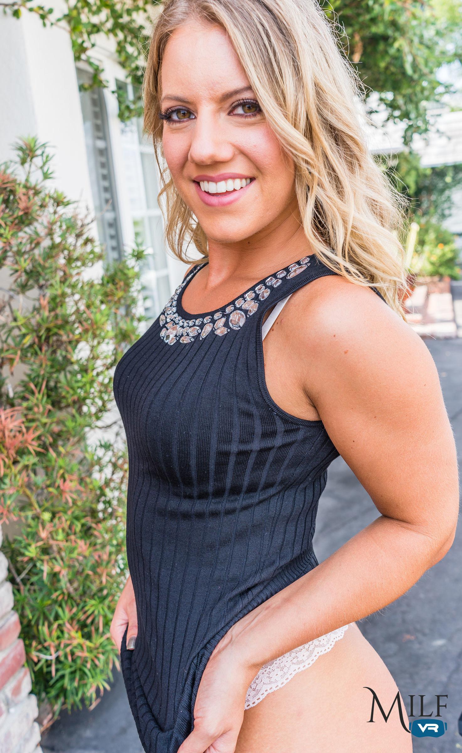 Candice Dare | Scrolller