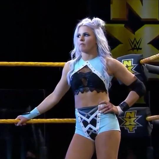 Candice LeRae | Scrolller