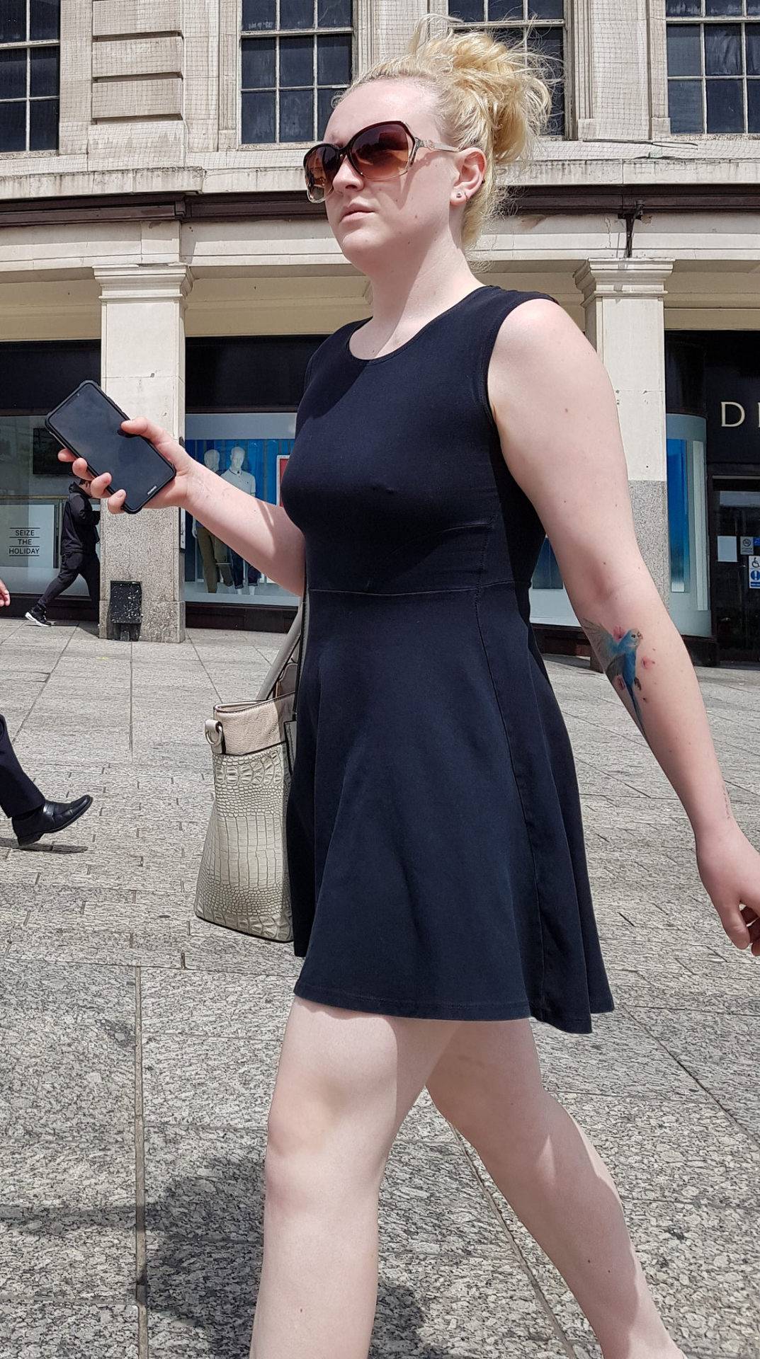 Candid street | Scrolller