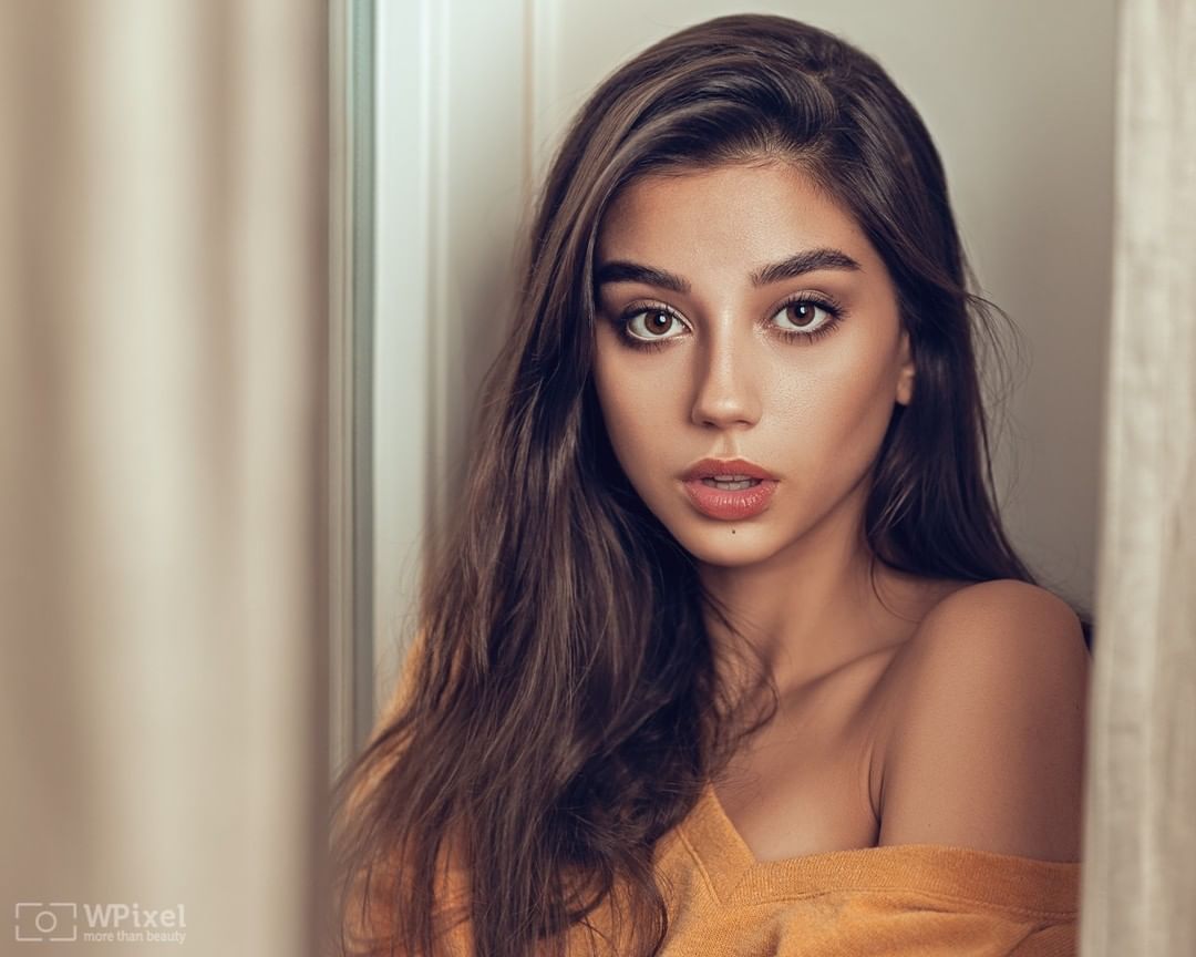 Captivating | Scrolller