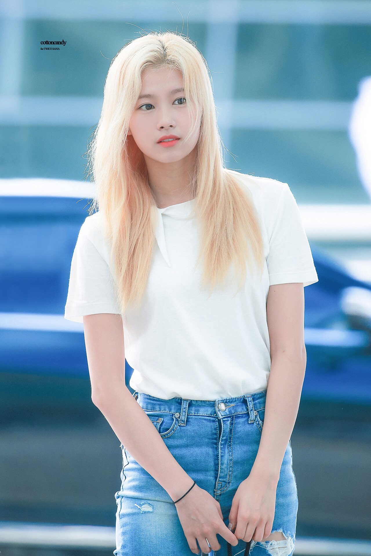 Casual Sana being super pretty | Scrolller