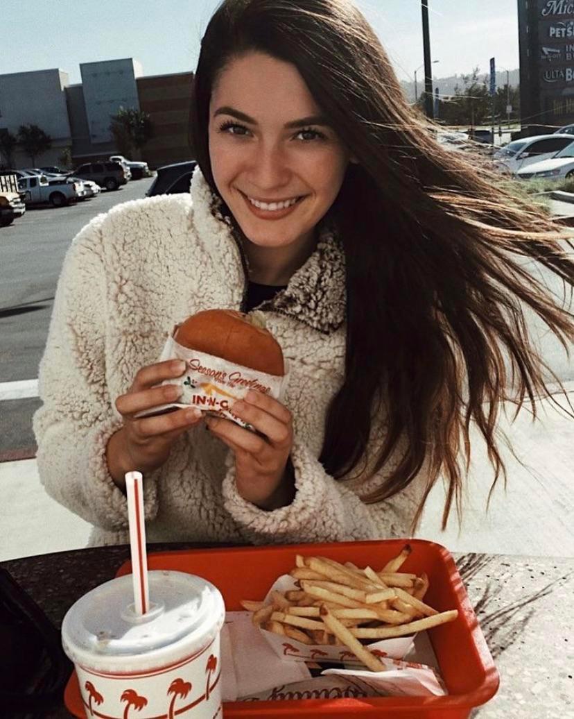 casually stunning | Scrolller