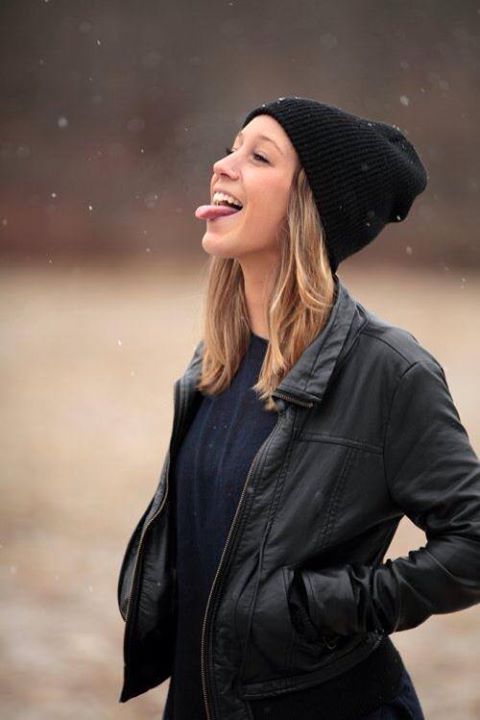 Catching snowflakes | Scrolller