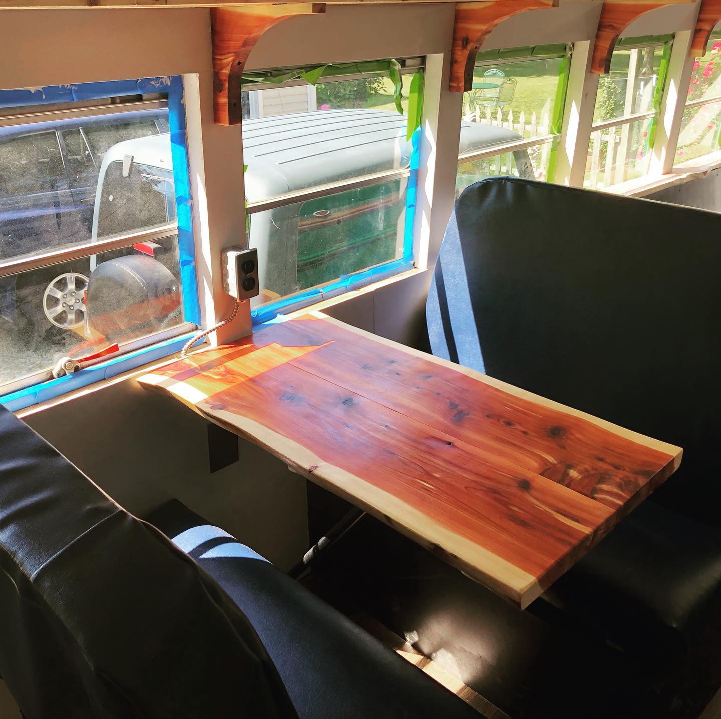 Cedar table complete | Scrolller