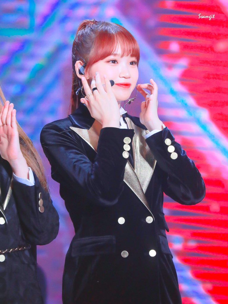 Chaewon | Scrolller