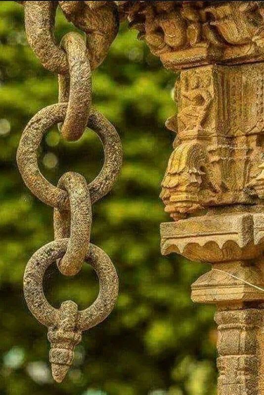 Chain made of stone in ancient India . | Scrolller