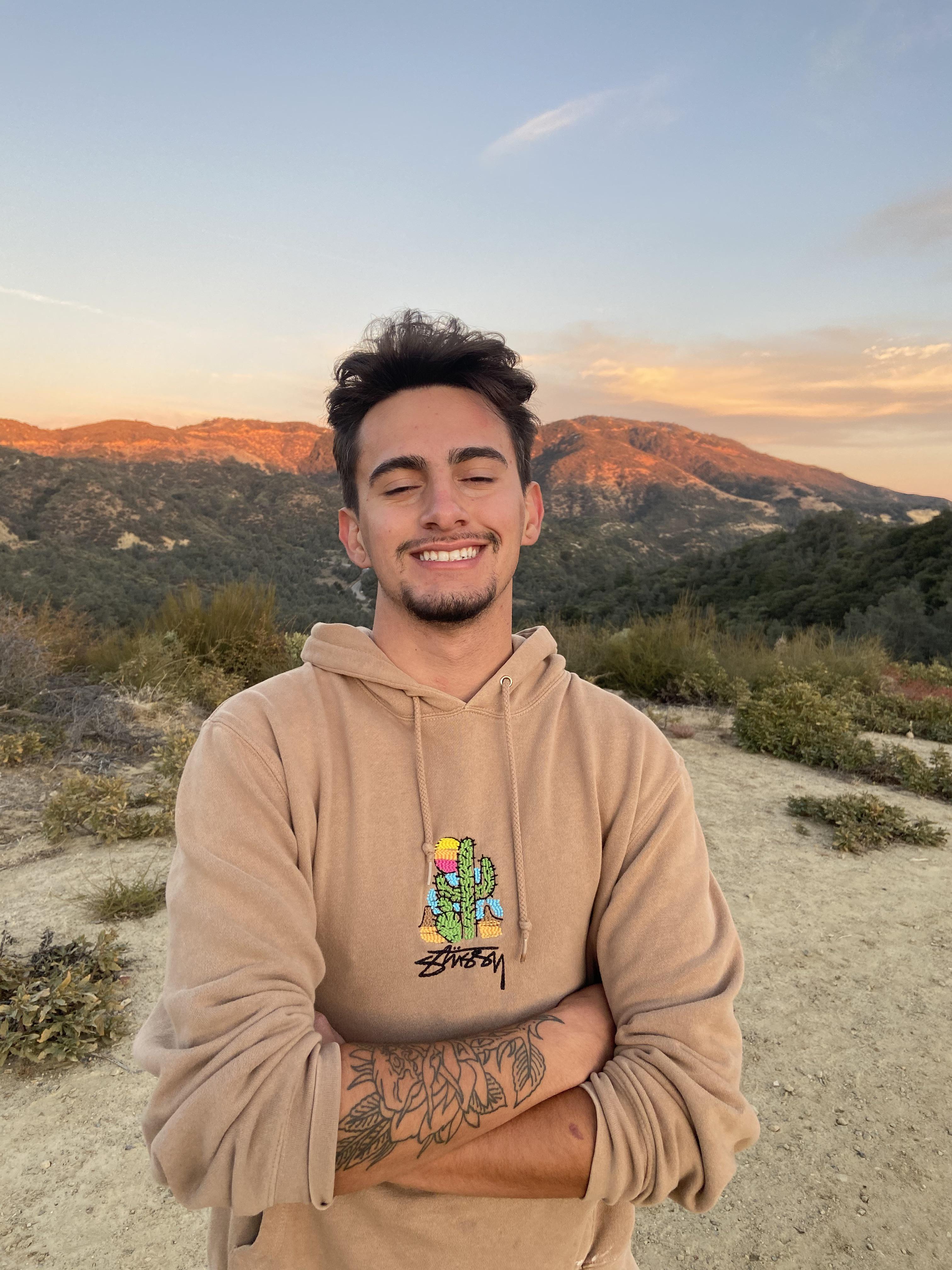 chasing sunsets | Scrolller